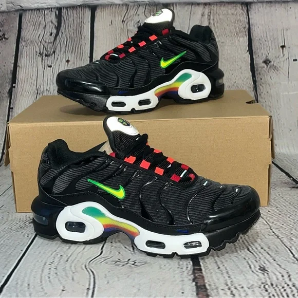 Nike Plus Icon Official Images // Nike Air Max Plus “Icons”